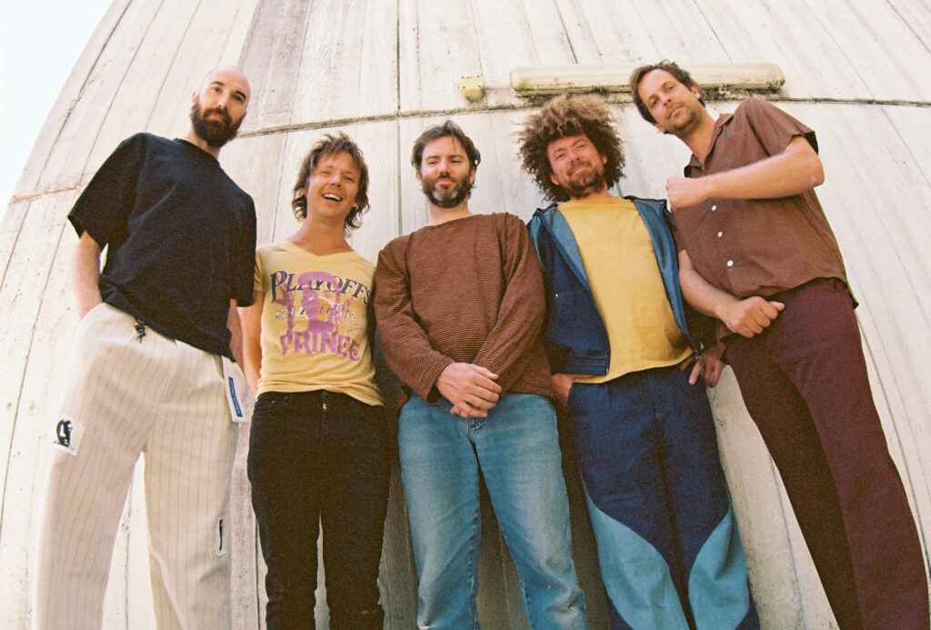 B-Sides - NEW MUSIC | NEW ARTISTS | LIVE EXPERIENCES