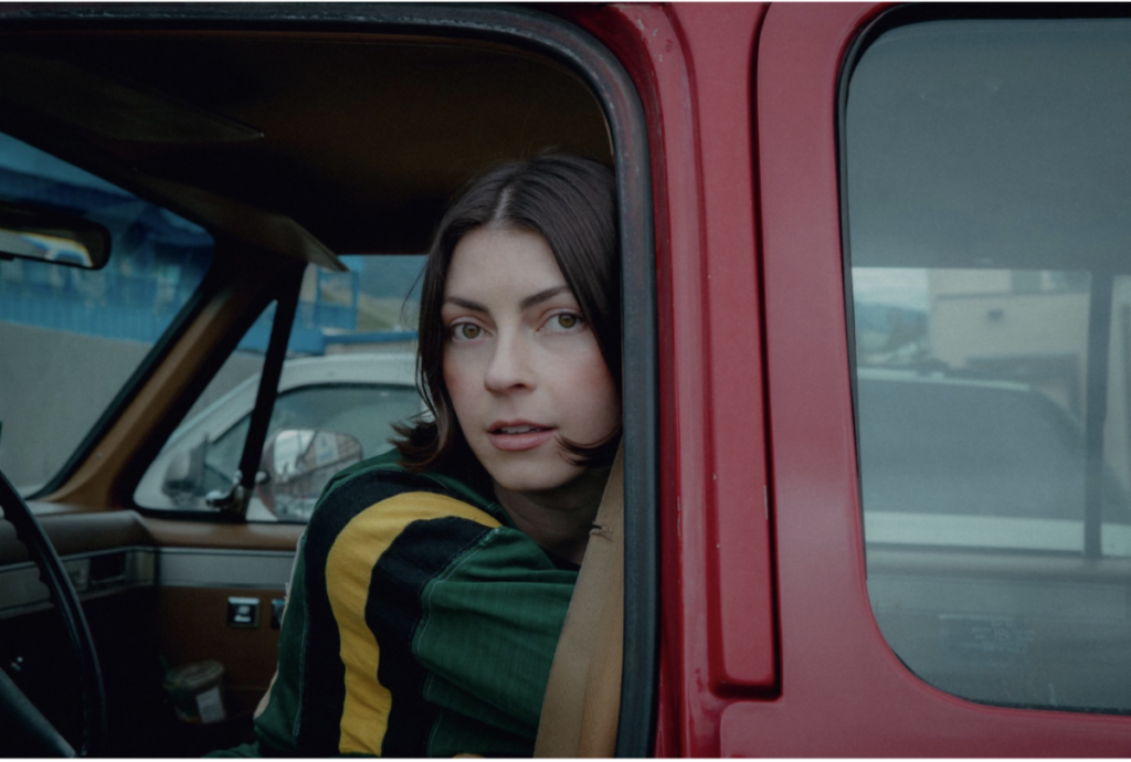 B-Sides - NEW MUSIC | NEW ARTISTS | LIVE EXPERIENCES